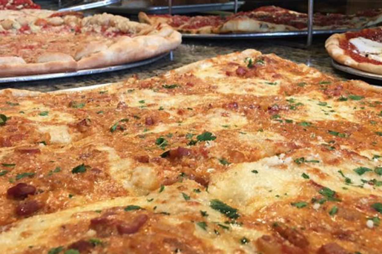 Uncle Joe's Restaurant & Pizzeria